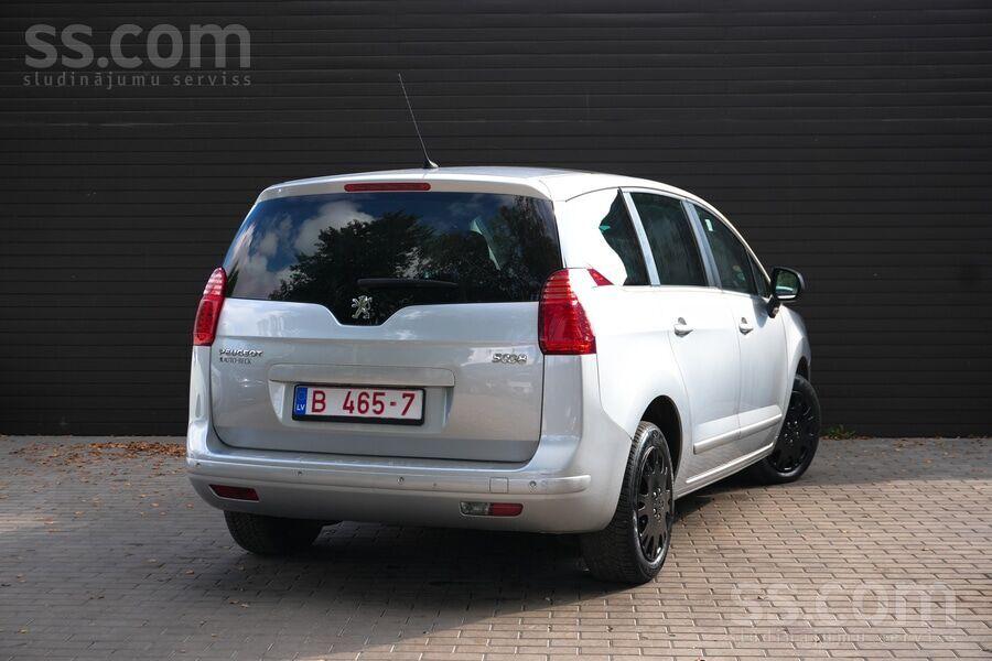 Pelēks Peugeot 5008 2012 Rīga, ar dzinēja tilpumu 2.00 L un nobraukumu 273 tūkst. km par 4990 €, foto 4 vietnē AUTOMOTO.COM.LV