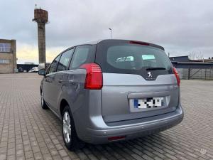 Grey Peugeot 5008 2013 in Taurage, with an engine capacity of 2.00 L and mileage of 219 thousand km for 4999 €, photo 9 on AUTOMOTO.COM.LV