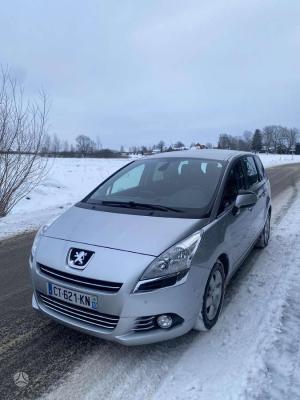 Pelēks Peugeot 5008 2013 Tauragė, ar dzinēja tilpumu 1.56 L un nobraukumu 215 tūkst. km par 4450 €, foto 3 vietnē AUTOMOTO.COM.LV