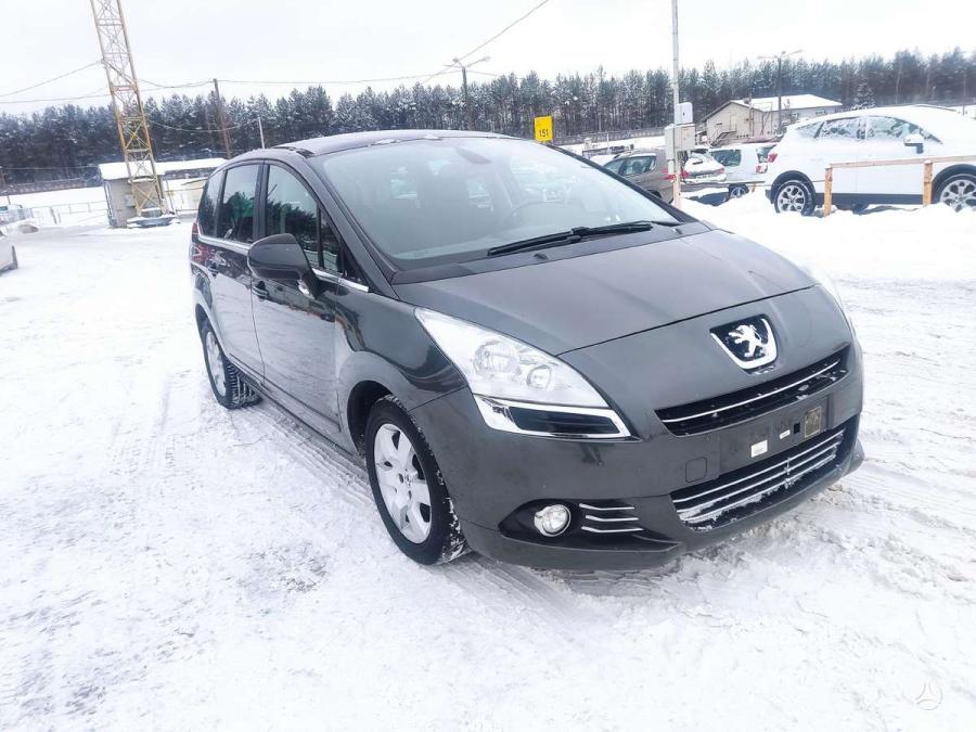 Grey Peugeot 5008 2013 in Vilnius, with an engine capacity of 1.60 L and mileage of 180 thousand km for 3900 €, photo 3 on AUTOMOTO.COM.LV