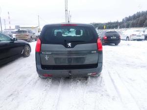 Grey Peugeot 5008 2013 in Vilnius, with an engine capacity of 1.60 L and mileage of 180 thousand km for 3900 €, photo 7 on AUTOMOTO.COM.LV