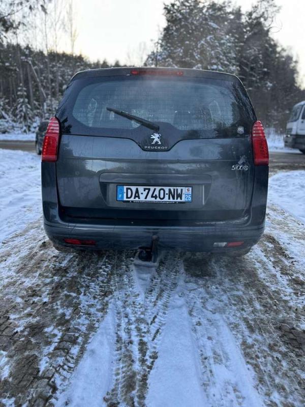 Grey Peugeot 5008 2013 in Vilnius, with an engine capacity of 1.56 L and mileage of 230 thousand km for 5100 €, photo 5 on AUTOMOTO.COM.LV