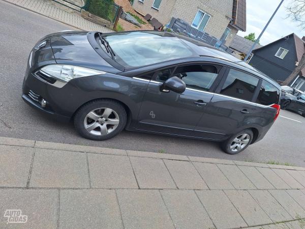 Grey Peugeot 5008 2013 in Telschi, with an engine capacity of 2.00 L and mileage of 293 thousand km for 3600 €, photo 4 on AUTOMOTO.COM.LV
