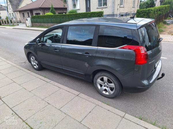 Grey Peugeot 5008 2013 in Telschi, with an engine capacity of 2.00 L and mileage of 293 thousand km for 3600 €, photo 5 on AUTOMOTO.COM.LV