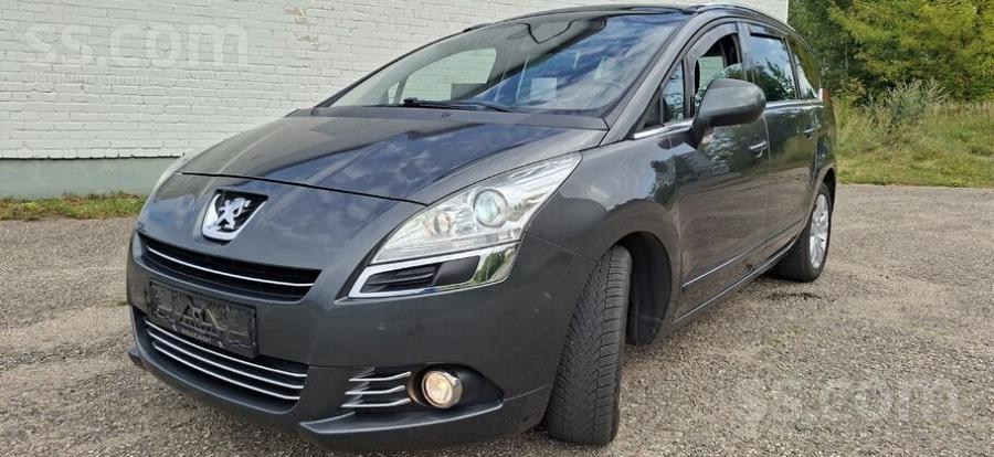 Pelēks Peugeot 5008 2013 Daugavpils, ar dzinēja tilpumu 2.00 L un nobraukumu 258 tūkst. km par 4500 €, foto 1 vietnē AUTOMOTO.COM.LV
