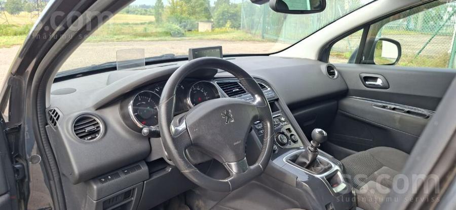 Pelēks Peugeot 5008 2013 Daugavpils, ar dzinēja tilpumu 2.00 L un nobraukumu 258 tūkst. km par 4500 €, foto 16 vietnē AUTOMOTO.COM.LV