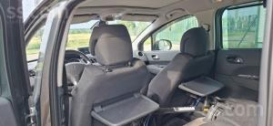 Pelēks Peugeot 5008 2013 Daugavpils, ar dzinēja tilpumu 2.00 L un nobraukumu 258 tūkst. km par 4500 €, foto 21 vietnē AUTOMOTO.COM.LV