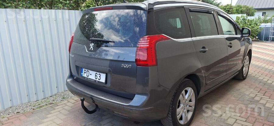 Pelēks Peugeot 5008 2013 Daugavpils, ar dzinēja tilpumu 2.00 L un nobraukumu 258 tūkst. km par 4500 €, foto 26 vietnē AUTOMOTO.COM.LV