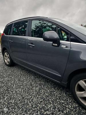 Grey Peugeot 5008 2013 in Kaunas, with an engine capacity of 1.56 L and mileage of 200 thousand km for 3500 €, photo 7 on AUTOMOTO.COM.LV