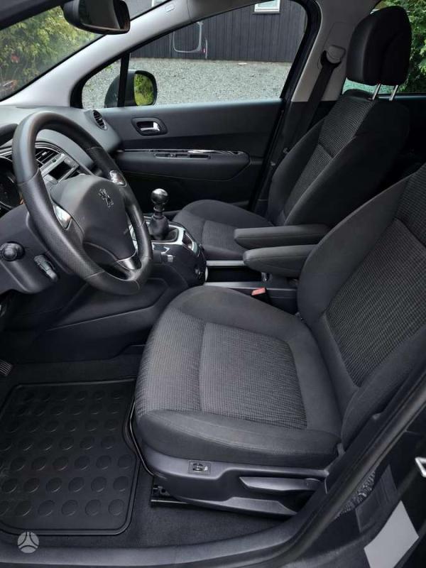 Grey Peugeot 5008 2013 in Kaunas, with an engine capacity of 1.56 L and mileage of 200 thousand km for 3500 €, photo 9 on AUTOMOTO.COM.LV