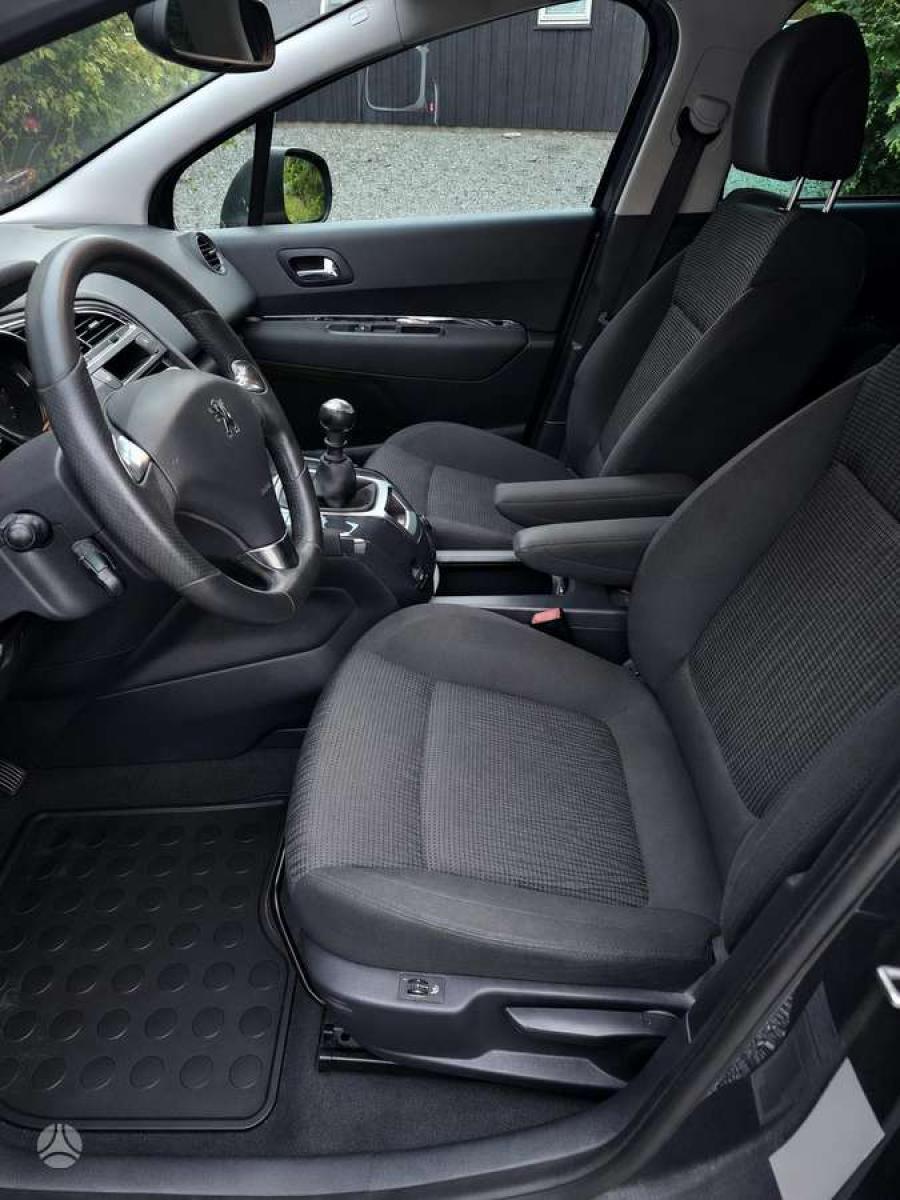 Grey Peugeot 5008 2013 in Kaunas, with an engine capacity of 1.56 L and mileage of 200 thousand km for 3500 €, photo 9 on AUTOMOTO.COM.LV