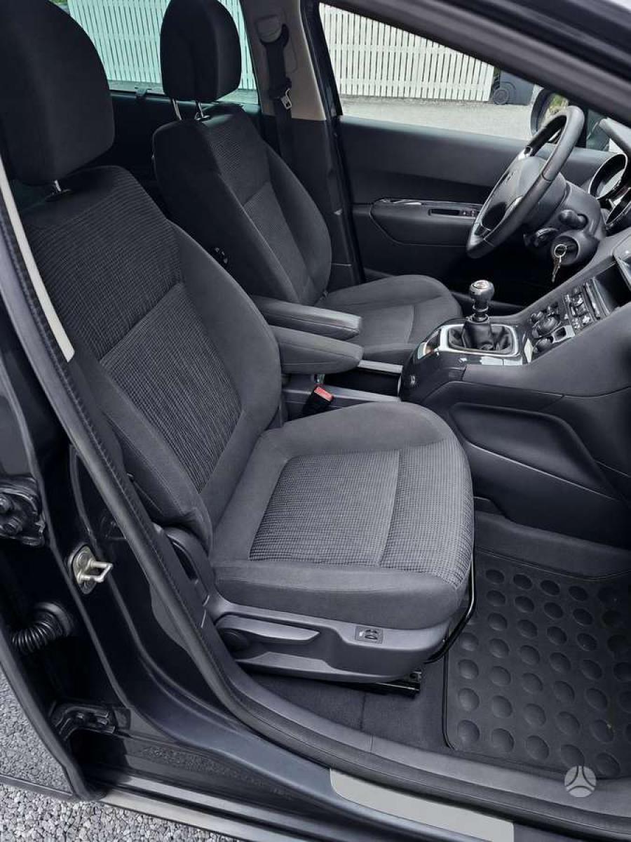 Grey Peugeot 5008 2013 in Kaunas, with an engine capacity of 1.56 L and mileage of 200 thousand km for 3500 €, photo 10 on AUTOMOTO.COM.LV