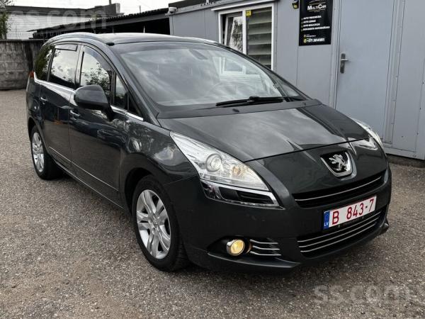 Pelēks Peugeot 5008 2013 Daugavpils, ar dzinēja tilpumu 2.00 L un nobraukumu 0 tūkst. km par 4500 €, foto 1 vietnē AUTOMOTO.COM.LV