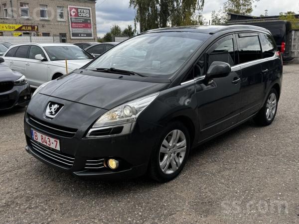 Pelēks Peugeot 5008 2013 Daugavpils, ar dzinēja tilpumu 2.00 L un nobraukumu 0 tūkst. km par 4500 €, foto 4 vietnē AUTOMOTO.COM.LV