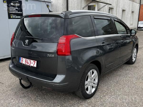 Pelēks Peugeot 5008 2013 Daugavpils, ar dzinēja tilpumu 2.00 L un nobraukumu 0 tūkst. km par 4500 €, foto 7 vietnē AUTOMOTO.COM.LV