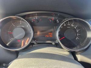 Pelēks Peugeot 5008 2013 Viļņa, ar dzinēja tilpumu 1.56 L un nobraukumu 256 tūkst. km par 3800 €, foto 13 vietnē AUTOMOTO.COM.LV