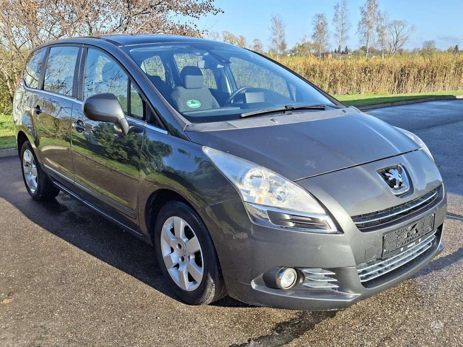 Pelēks Peugeot 5008 2013 Ukmergė, ar dzinēja tilpumu 1.60 L un nobraukumu 224 tūkst. km par 2999 €, foto 3 vietnē AUTOMOTO.COM.LV