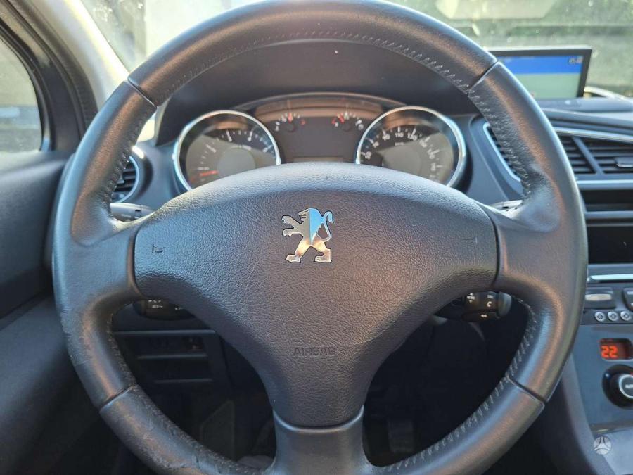 Pelēks Peugeot 5008 2013 Ukmergė, ar dzinēja tilpumu 1.60 L un nobraukumu 224 tūkst. km par 2999 €, foto 9 vietnē AUTOMOTO.COM.LV