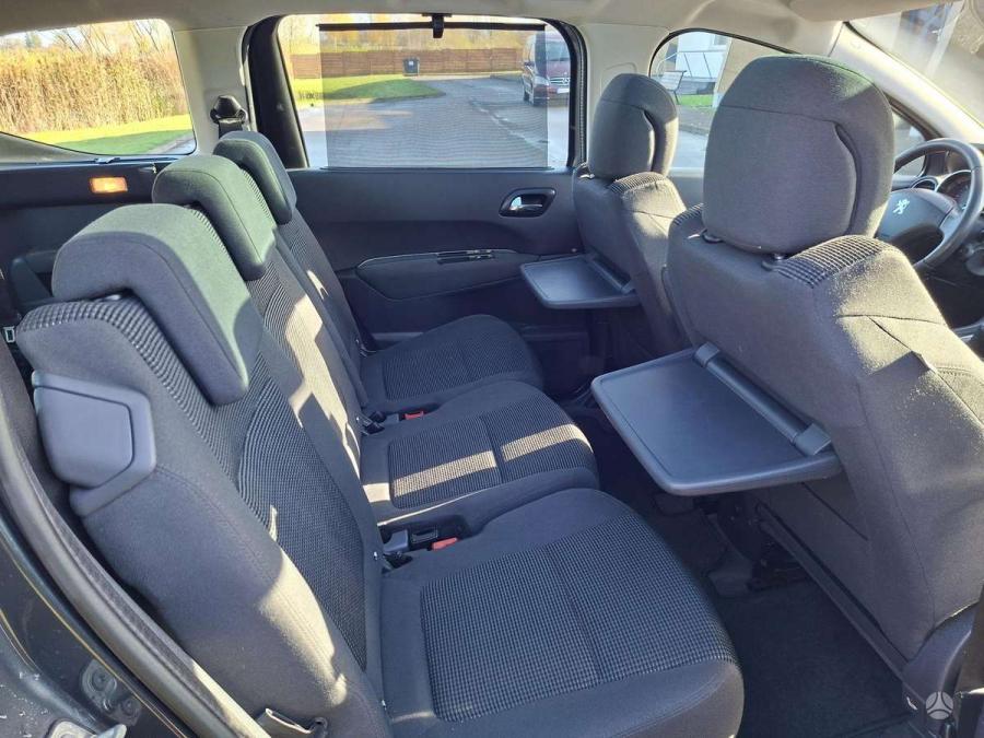 Pelēks Peugeot 5008 2013 Ukmergė, ar dzinēja tilpumu 1.60 L un nobraukumu 224 tūkst. km par 2999 €, foto 16 vietnē AUTOMOTO.COM.LV