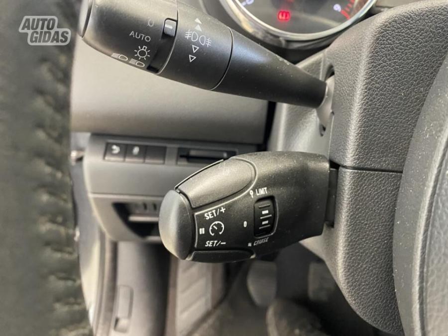 Pelēks Peugeot 5008 2014 Radviliškis, ar dzinēja tilpumu 1.60 L un nobraukumu 223 tūkst. km par 5750 €, foto 13 vietnē AUTOMOTO.COM.LV