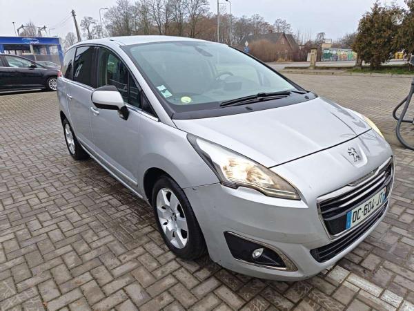 Pelēks Peugeot 5008 2014 Tauragė, ar dzinēja tilpumu 1.56 L un nobraukumu 124 tūkst. km par 4000 €, foto 2 vietnē AUTOMOTO.COM.LV