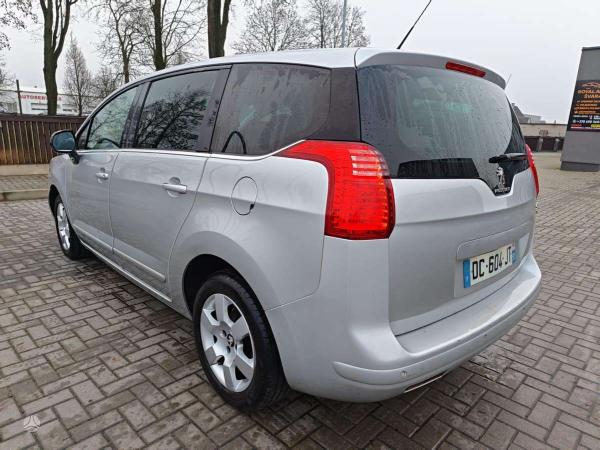 Pelēks Peugeot 5008 2014 Tauragė, ar dzinēja tilpumu 1.56 L un nobraukumu 124 tūkst. km par 4000 €, foto 9 vietnē AUTOMOTO.COM.LV