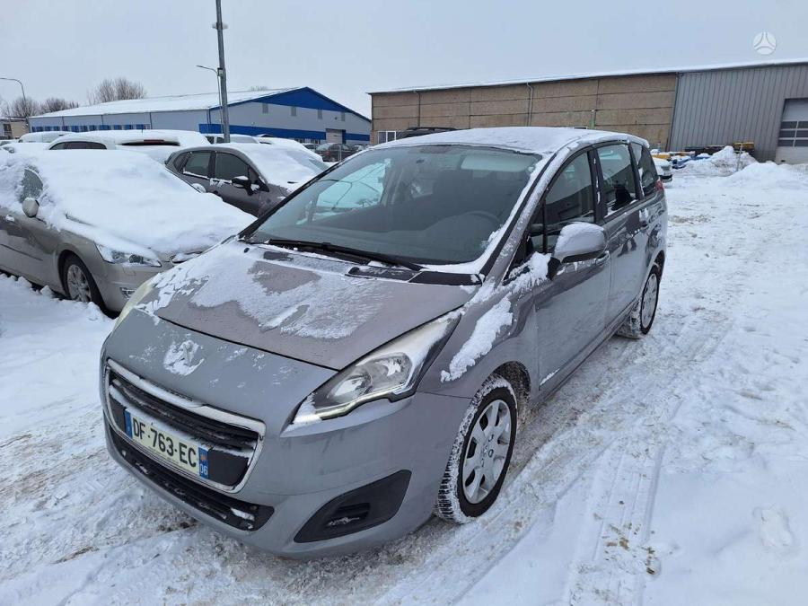 Pelēks Peugeot 5008 2014 Tauragė, ar dzinēja tilpumu 1.60 L un nobraukumu 140 tūkst. km par 3700 €, foto 1 vietnē AUTOMOTO.COM.LV