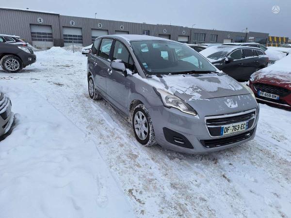 Grey Peugeot 5008 2014 in Taurage, with an engine capacity of 1.60 L and mileage of 140 thousand km for 3700 €, photo 3 on AUTOMOTO.COM.LV
