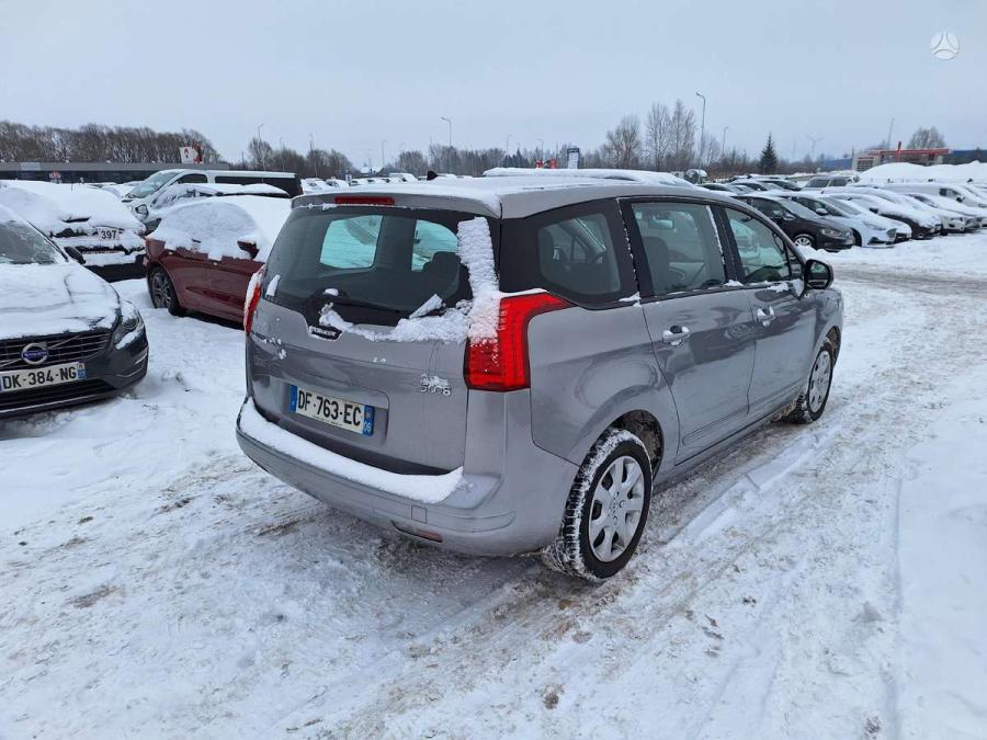 Pelēks Peugeot 5008 2014 Tauragė, ar dzinēja tilpumu 1.60 L un nobraukumu 140 tūkst. km par 3700 €, foto 4 vietnē AUTOMOTO.COM.LV