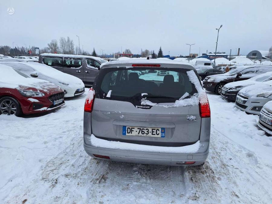 Pelēks Peugeot 5008 2014 Tauragė, ar dzinēja tilpumu 1.60 L un nobraukumu 140 tūkst. km par 3700 €, foto 5 vietnē AUTOMOTO.COM.LV