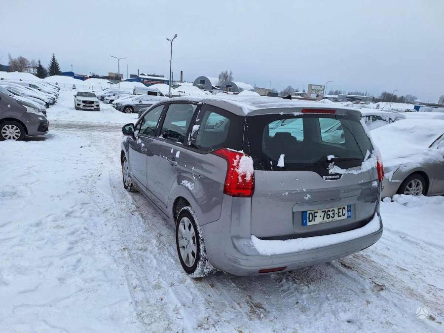 Pelēks Peugeot 5008 2014 Tauragė, ar dzinēja tilpumu 1.60 L un nobraukumu 140 tūkst. km par 3700 €, foto 6 vietnē AUTOMOTO.COM.LV