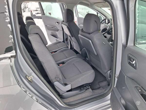 Grey Peugeot 5008 2014 in Taurage, with an engine capacity of 1.60 L and mileage of 140 thousand km for 3700 €, photo 10 on AUTOMOTO.COM.LV