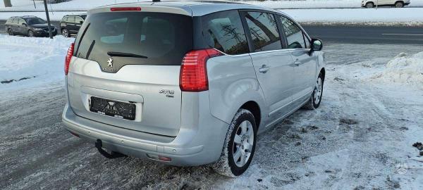 Pelēks Peugeot 5008 2014 Kauņa, ar dzinēja tilpumu 1.56 L un nobraukumu 221 tūkst. km par 4699 €, foto 5 vietnē AUTOMOTO.COM.LV