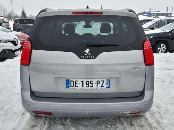 Grey Peugeot 5008 2014 in Taurage, with an engine capacity of 1.56 L and mileage of 220 thousand km for 5300 €, photo 5 on AUTOMOTO.COM.LV