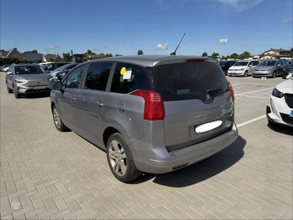 Pelēks Peugeot 5008 2014 Tauragė, ar dzinēja tilpumu 1.56 L un nobraukumu 259 tūkst. km par 3600 €, foto 3 vietnē AUTOMOTO.COM.LV
