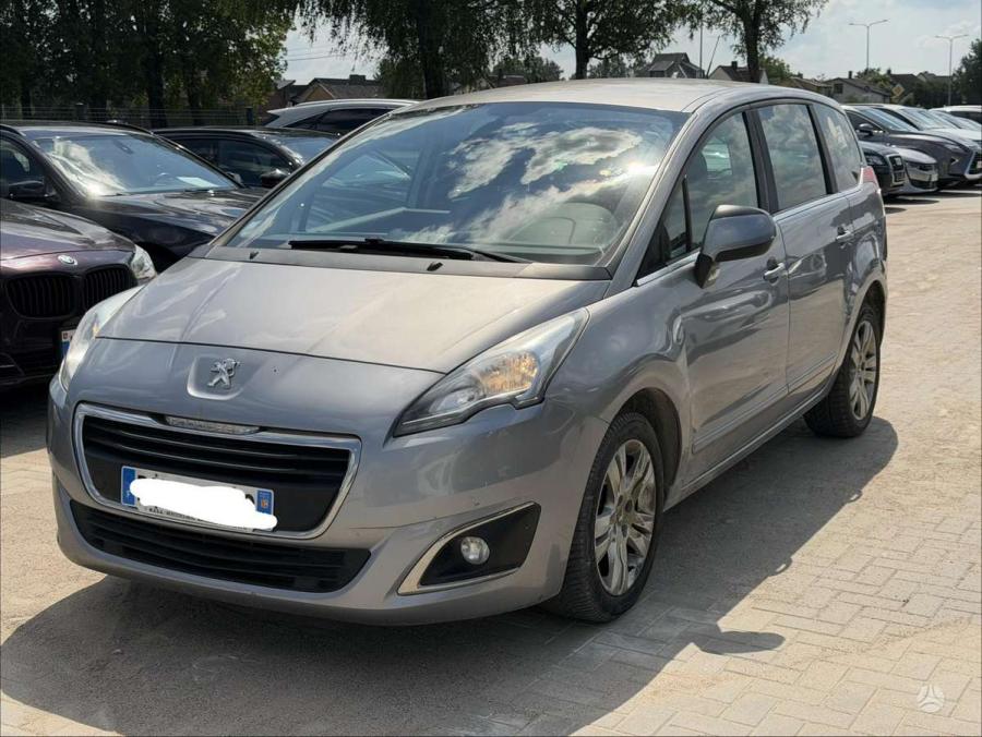Pelēks Peugeot 5008 2014 Tauragė, ar dzinēja tilpumu 1.56 L un nobraukumu 259 tūkst. km par 3600 €, foto 1 vietnē AUTOMOTO.COM.LV