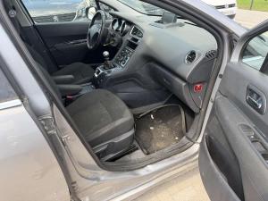 Pelēks Peugeot 5008 2014 Tauragė, ar dzinēja tilpumu 1.56 L un nobraukumu 259 tūkst. km par 3600 €, foto 8 vietnē AUTOMOTO.COM.LV