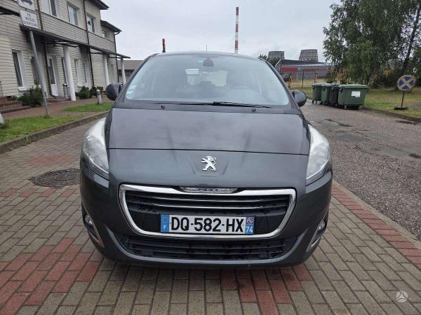 Grey Peugeot 5008 2014 in Vilnius, with an engine capacity of 1.56 L and mileage of 216 thousand km for 4600 €, photo 2 on AUTOMOTO.COM.LV