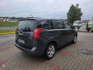Серый Пежо 5008 2014 в Вильнюс, объемом двигателя 1.56 л и пробегом 216 тыс. км за 4600 €, фото 5 на AUTOMOTO.COM.LV