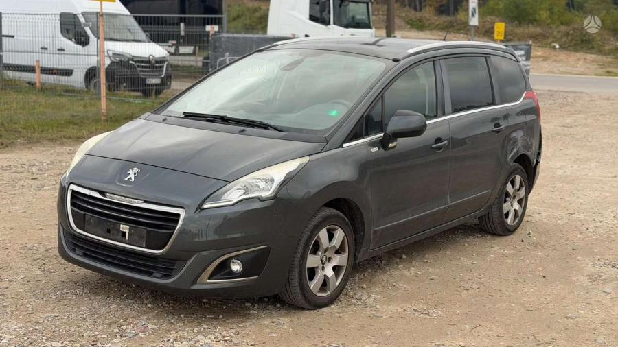 Grey Peugeot 5008 2014 in Vilnius, with an engine capacity of 1.56 L and mileage of 220 thousand km for 4200 €, photo 1 on AUTOMOTO.COM.LV