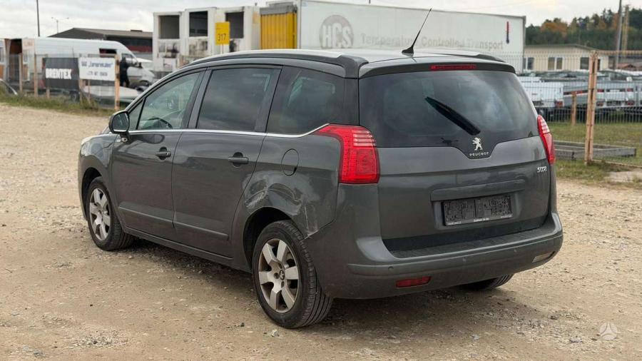 Grey Peugeot 5008 2014 in Vilnius, with an engine capacity of 1.56 L and mileage of 220 thousand km for 4200 €, photo 7 on AUTOMOTO.COM.LV