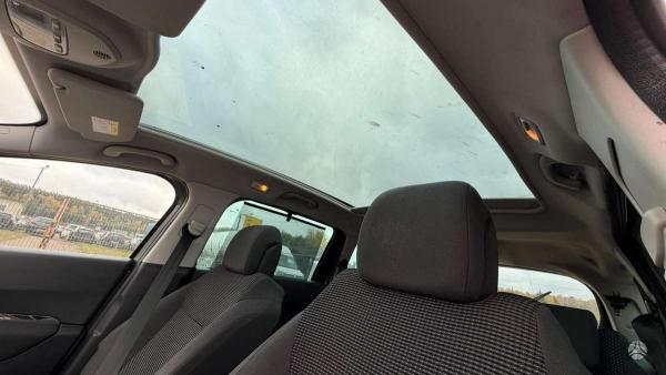 Pelēks Peugeot 5008 2014 Viļņa, ar dzinēja tilpumu 1.56 L un nobraukumu 220 tūkst. km par 4200 €, foto 11 vietnē AUTOMOTO.COM.LV