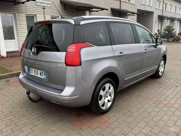 Pelēks Peugeot 5008 2015 Viļņa, ar dzinēja tilpumu 1.56 L un nobraukumu 233 tūkst. km par 6200 €, foto 6 vietnē AUTOMOTO.COM.LV