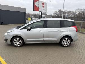 Grey Peugeot 5008 2015 in Taurage, with an engine capacity of 1.56 L and mileage of 212 thousand km for 5000 €, photo 7 on AUTOMOTO.COM.LV