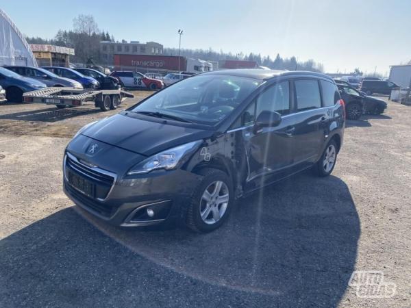 Grey Peugeot 5008 2015 in Radviliskis, with an engine capacity of 1.60 L and mileage of 260 thousand km for 4250 €, photo 1 on AUTOMOTO.COM.LV