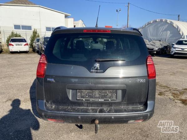 Grey Peugeot 5008 2015 in Radviliskis, with an engine capacity of 1.60 L and mileage of 260 thousand km for 4250 €, photo 6 on AUTOMOTO.COM.LV