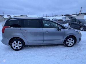 Grey Peugeot 5008 2015 in Vilnius, with an engine capacity of 1.56 L and mileage of 230 thousand km for 6100 €, photo 8 on AUTOMOTO.COM.LV
