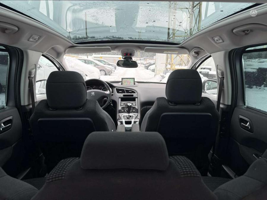 Grey Peugeot 5008 2015 in Vilnius, with an engine capacity of 1.56 L and mileage of 230 thousand km for 6100 €, photo 12 on AUTOMOTO.COM.LV