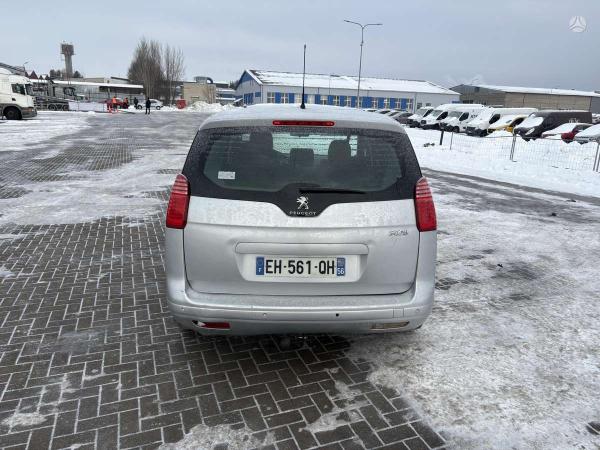 Pelēks Peugeot 5008 2015 Tauragė, ar dzinēja tilpumu 1.56 L un nobraukumu 210 tūkst. km par 4950 €, foto 3 vietnē AUTOMOTO.COM.LV