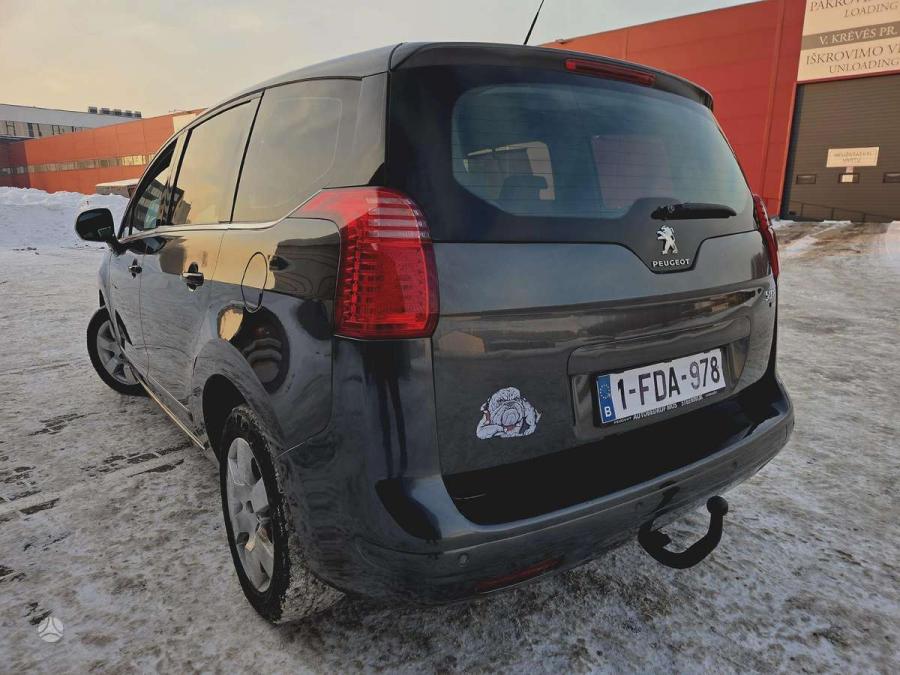 Pelēks Peugeot 5008 2015 Kauņa, ar dzinēja tilpumu 1.56 L un nobraukumu 245 tūkst. km par 4999 €, foto 6 vietnē AUTOMOTO.COM.LV
